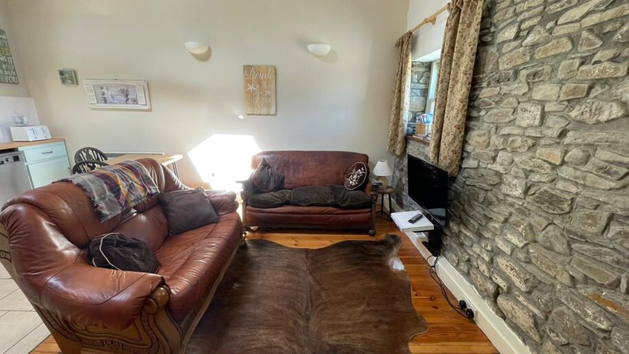 The Stable - Crug Yr Eryr Isaf